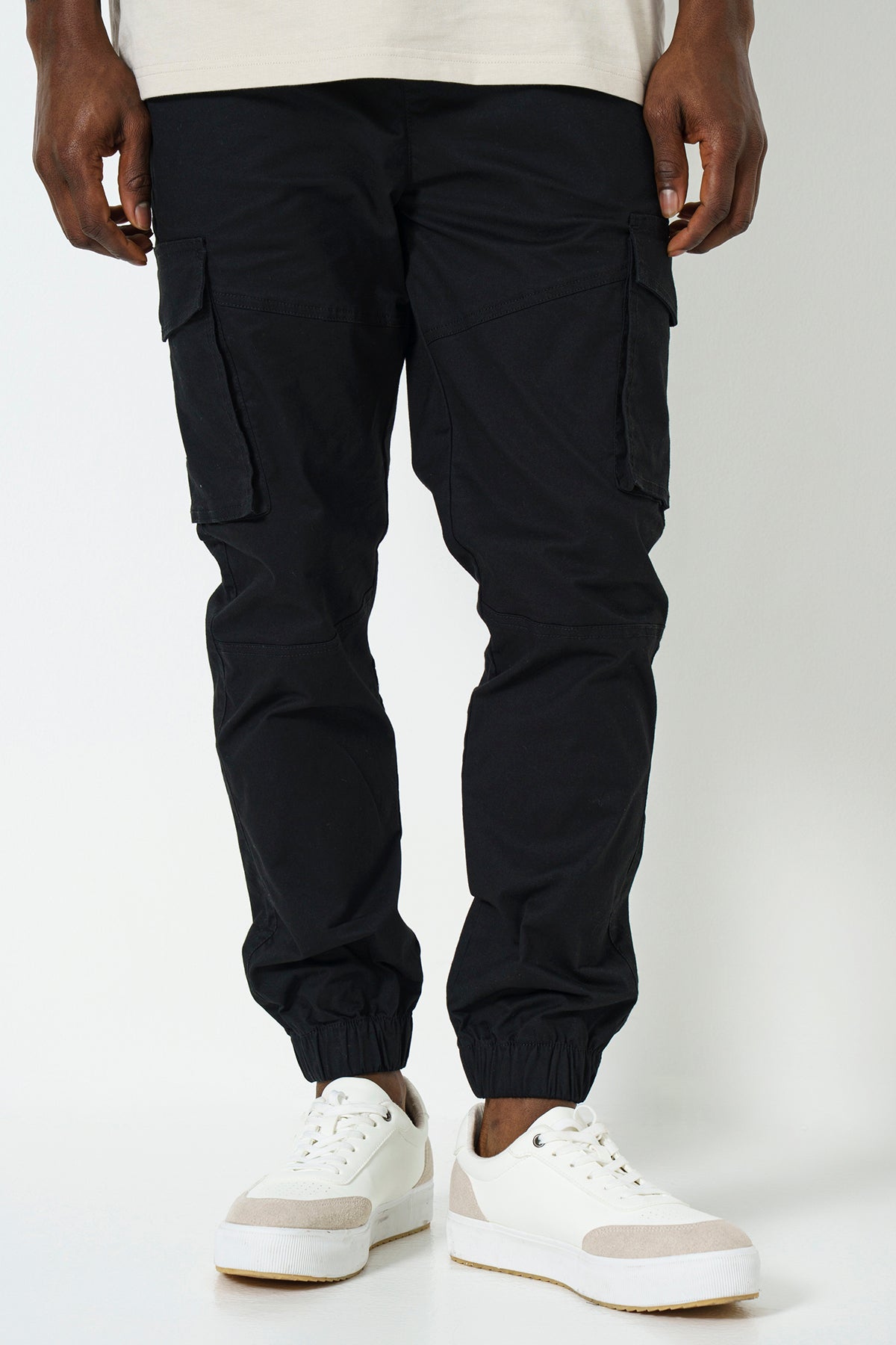Cargo Pants from REFINERY – Refinery