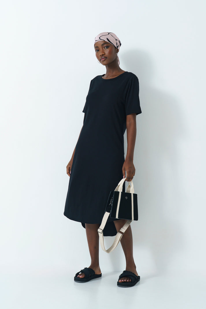 Scoop Hem Dress from REFINERY – Refinery