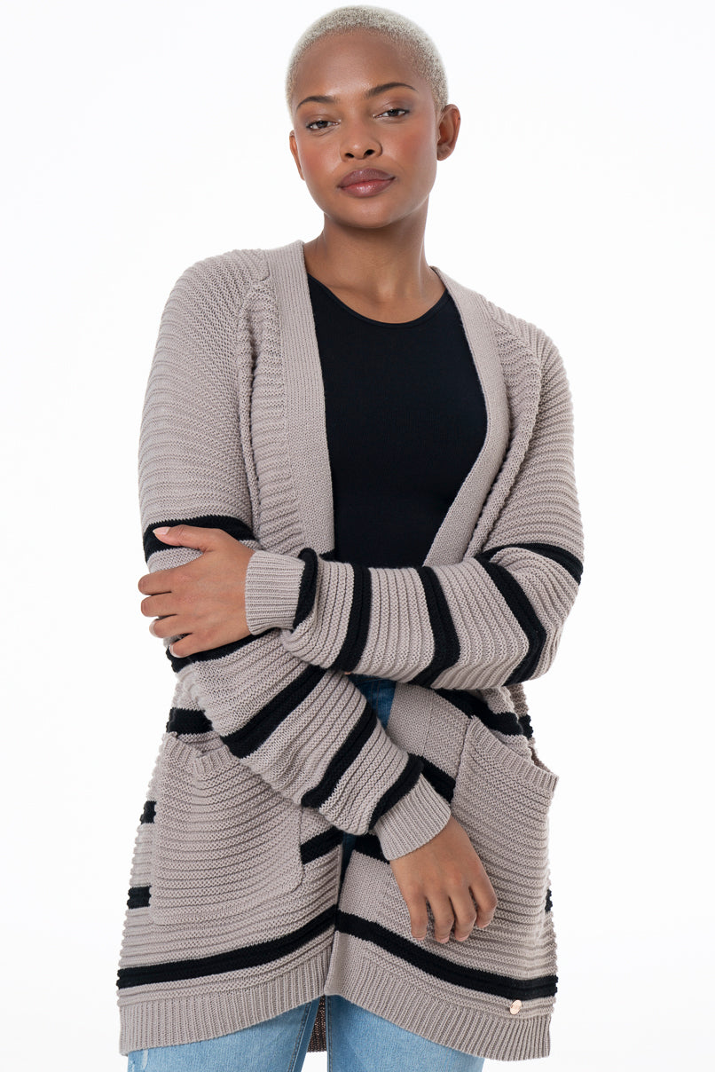 Refinery Stores | Shop Women's Tops, Tees & More at Refinery – Page 3