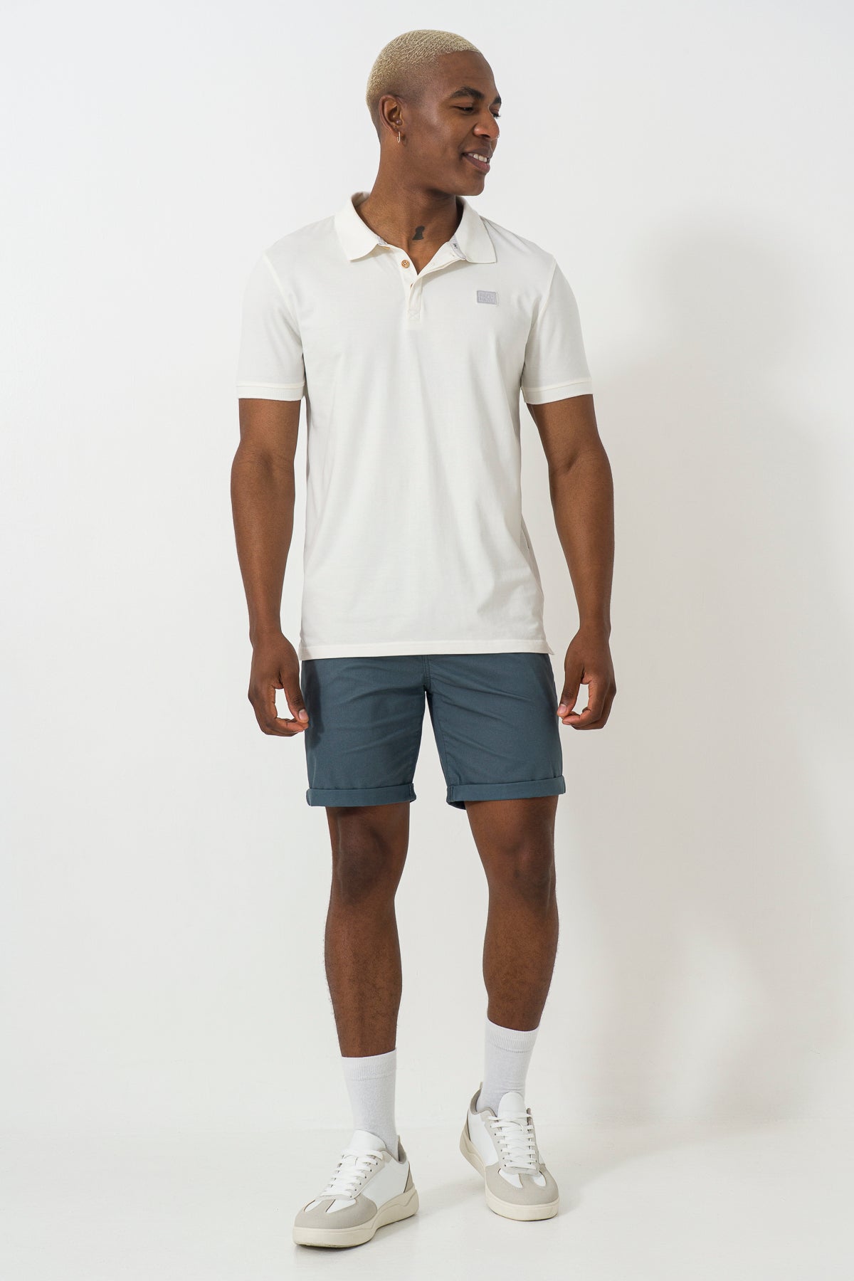 Chino Shorts from REFINERY – Refinery